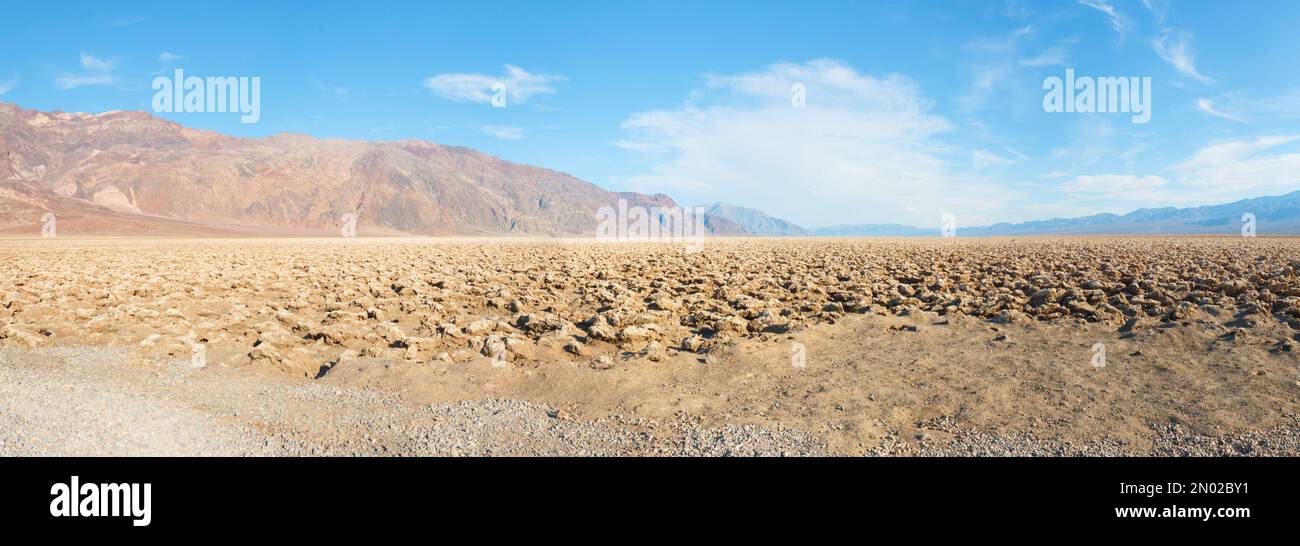 panorama salt pan Badwater Basin endorheic Death Valley National Park ...
