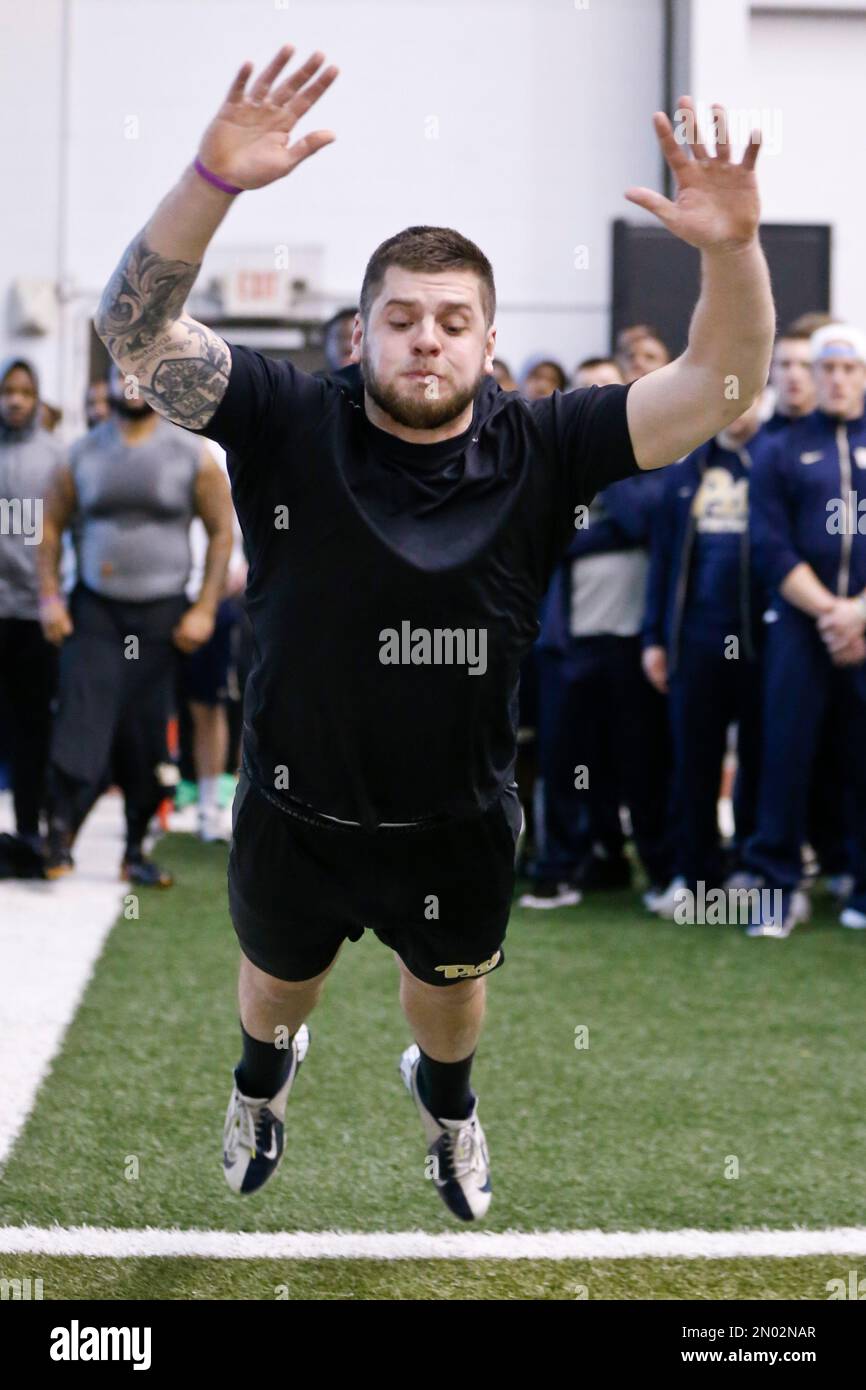 Long snapper David Murphy goes through drills and tests for NFL scouts ...