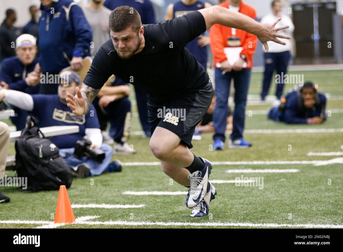 Long snapper David Murphy goes through drills and tests for NFL scouts ...