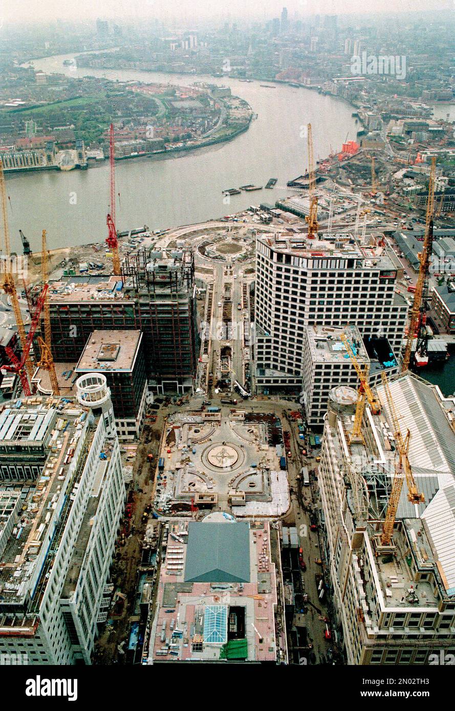 Aerial view of London from the Tower of Canary Wharf, the tallest ...