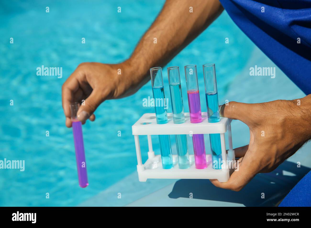 Ph test man hi-res stock photography and images - Alamy