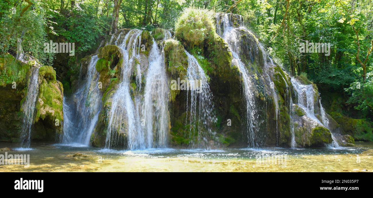 Beaumes les messieurs hi-res stock photography and images - Alamy