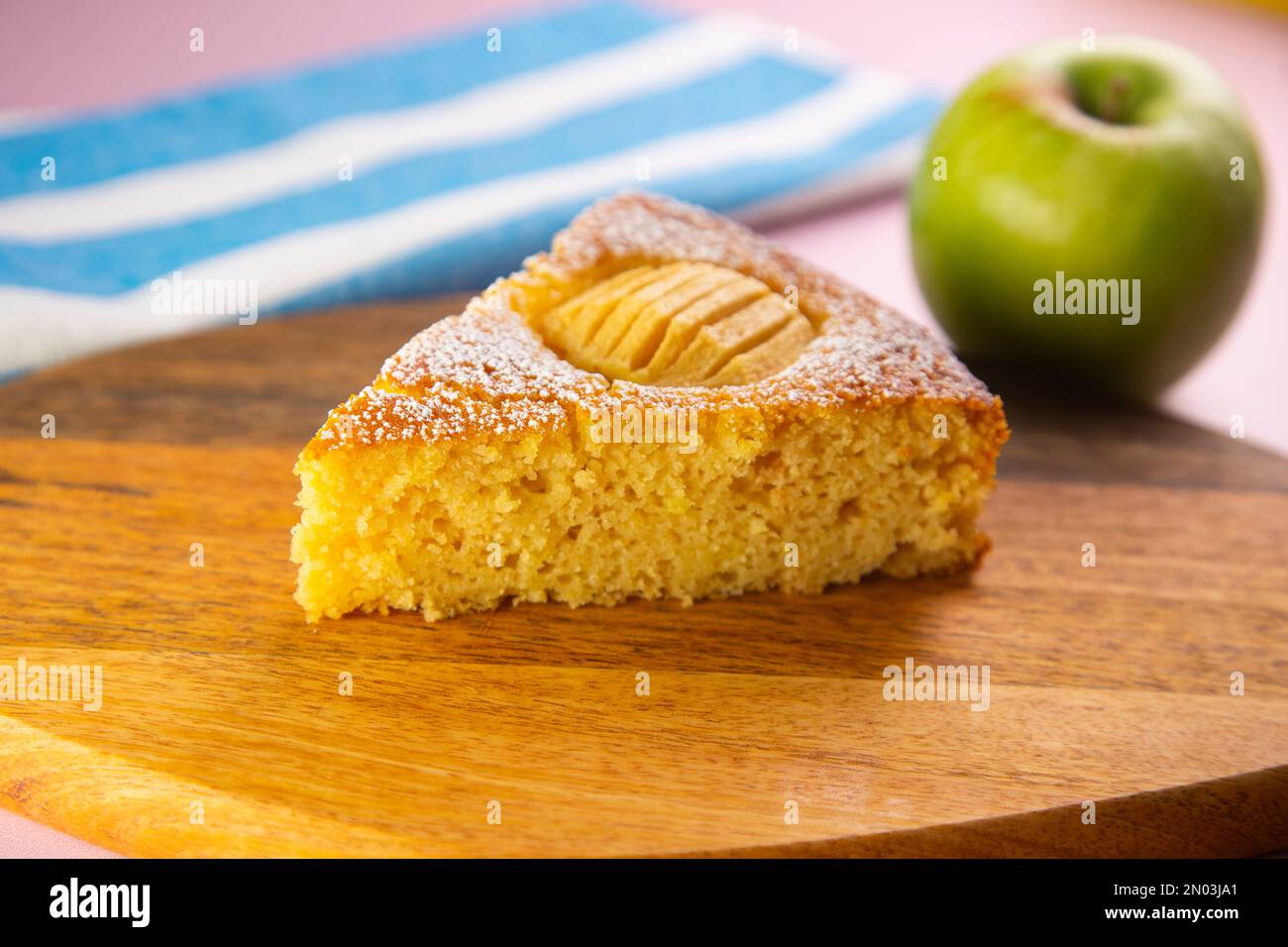 Slice apple pie cake on hi-res stock photography and images - Alamy