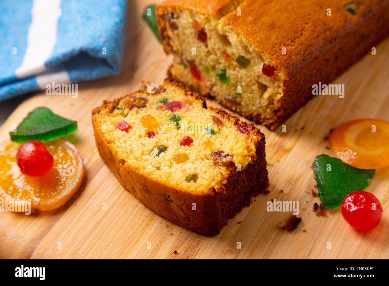 Candied fruit cake hi-res stock photography and images - Alamy