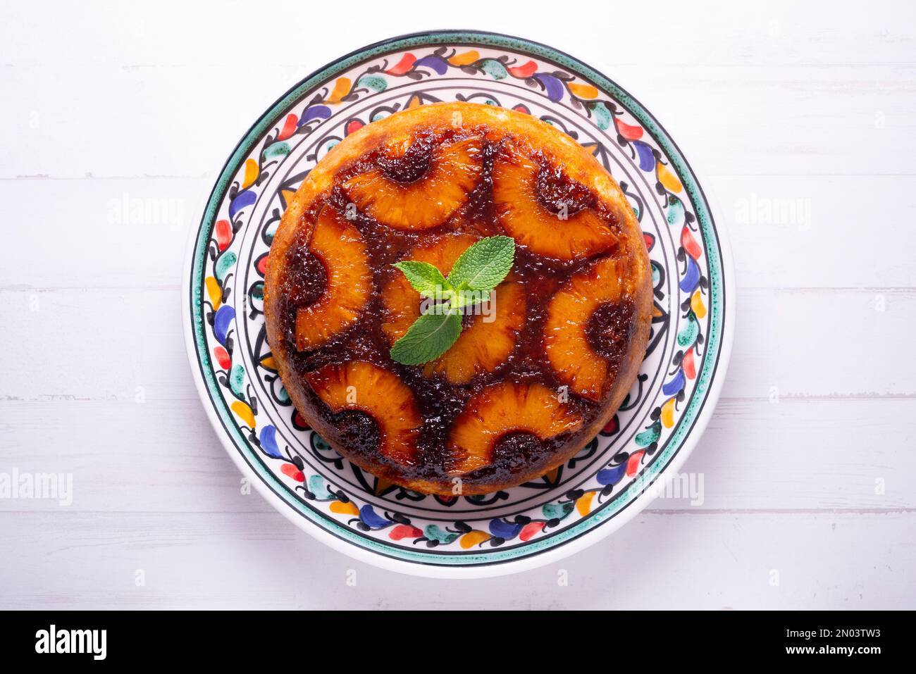 Inverted pineapple hi-res stock photography and images - Alamy
