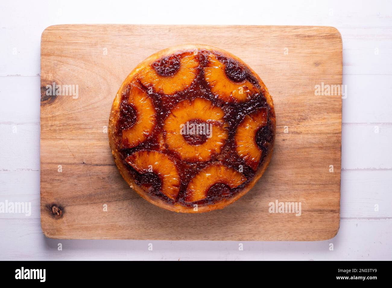 Inverted Pineapple sponge cake Stock Photo - Alamy