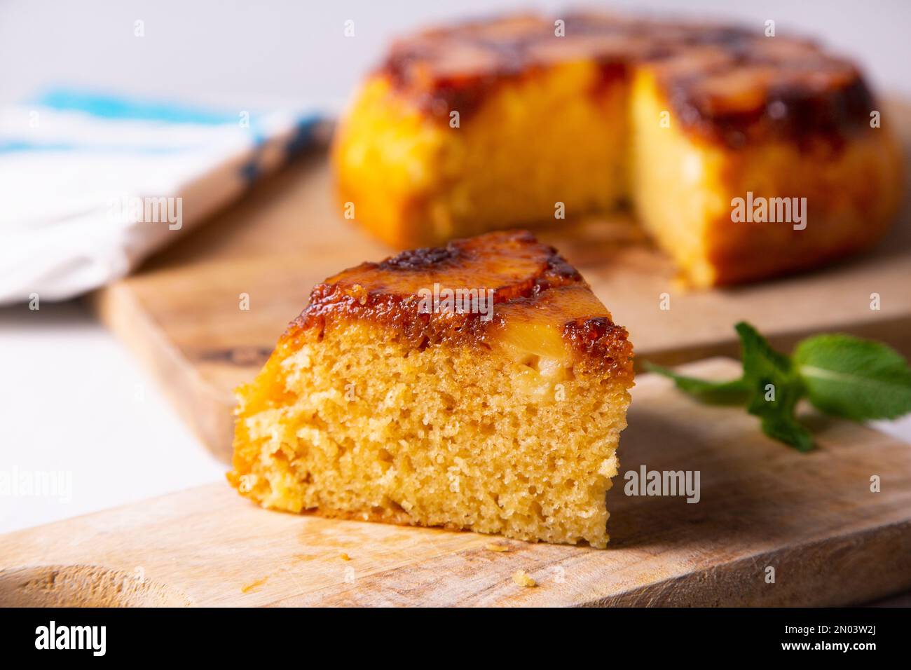 Inverted Pineapple sponge cake Stock Photo - Alamy