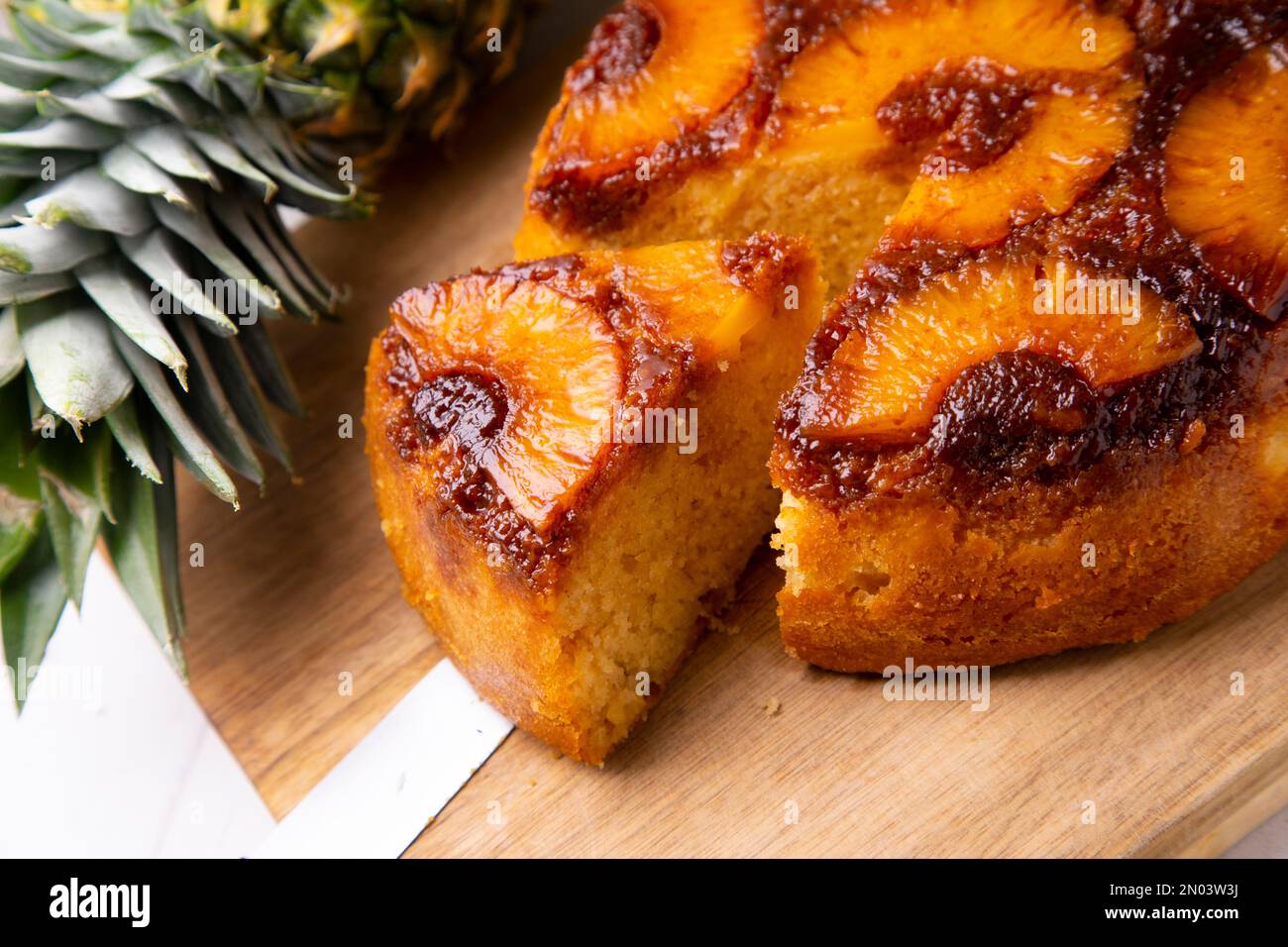 Inverted Pineapple sponge cake Stock Photo - Alamy