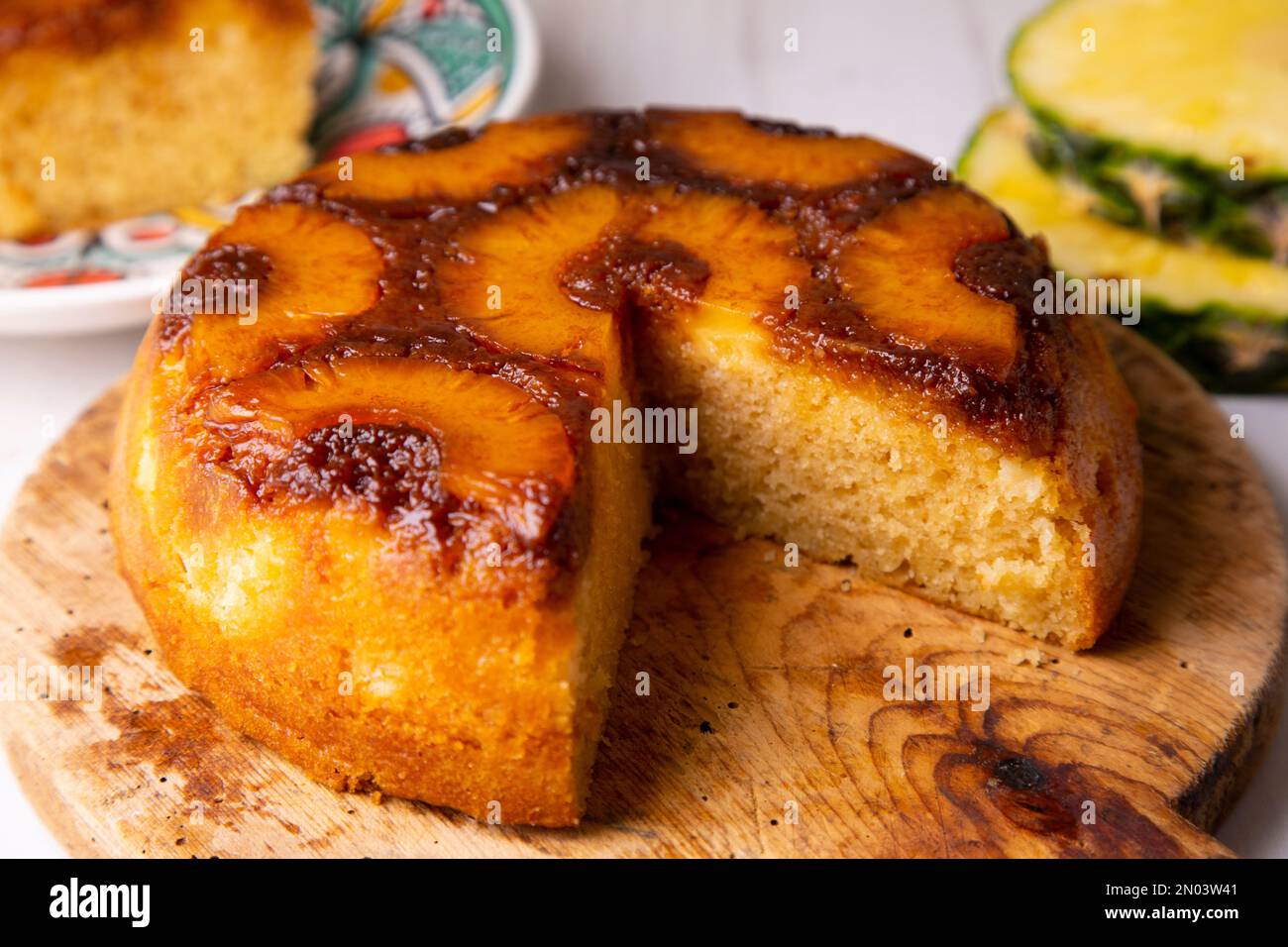 Inverted Pineapple sponge cake Stock Photo - Alamy