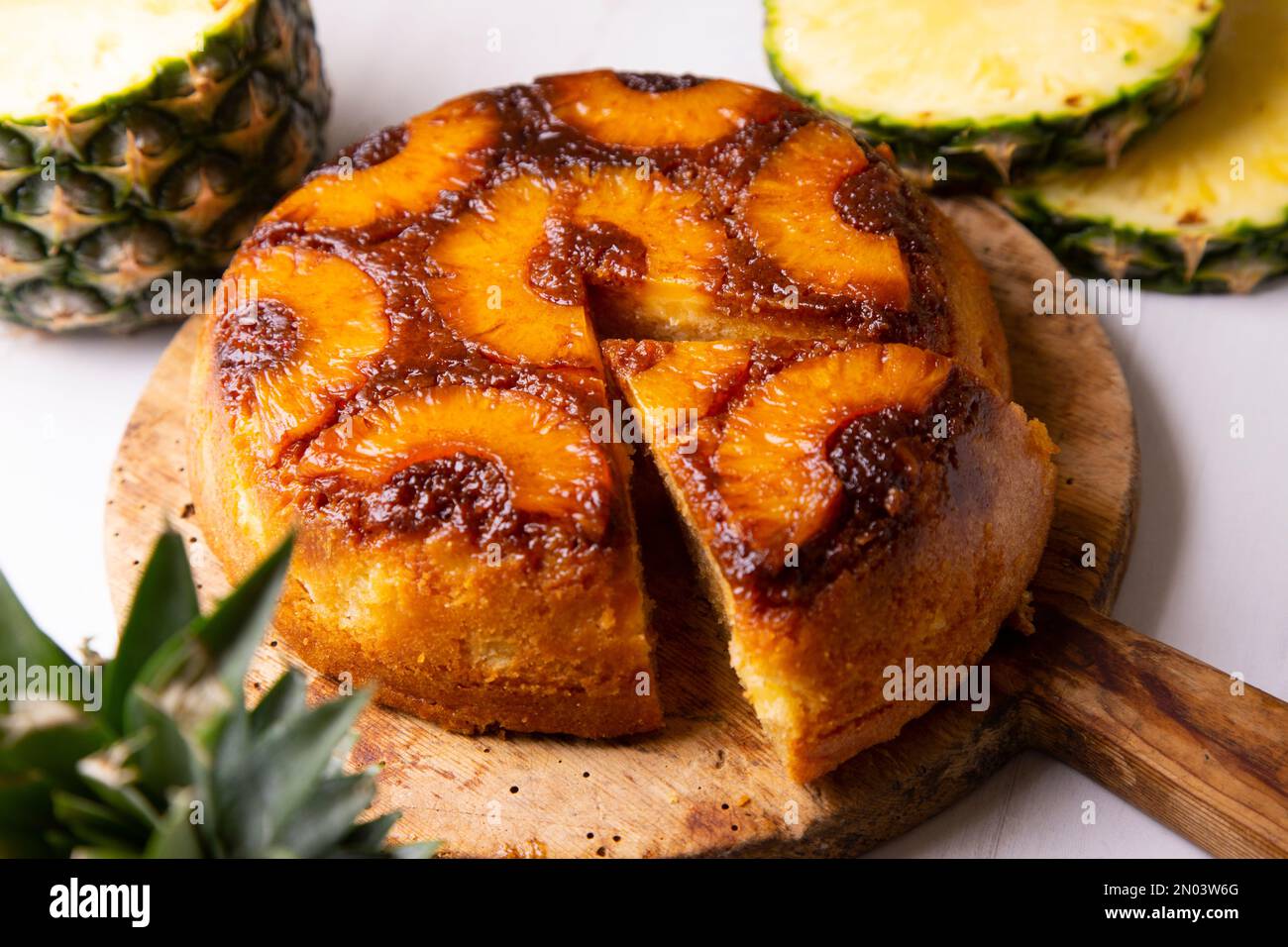 Inverted Pineapple sponge cake Stock Photo - Alamy