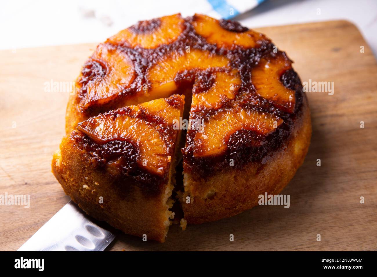 Inverted Pineapple sponge cake Stock Photo - Alamy