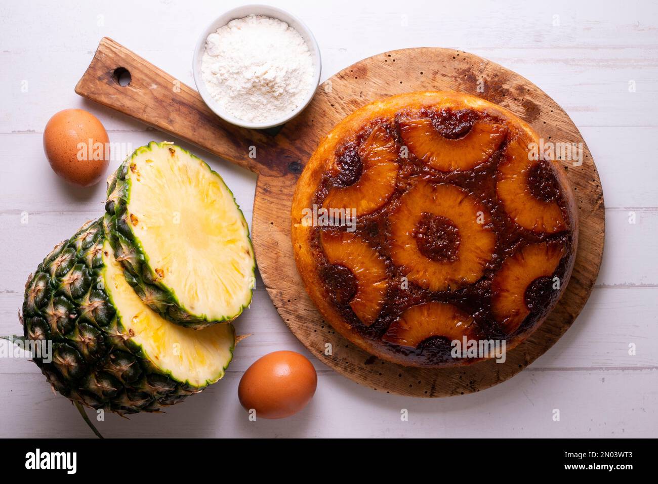 Inverted Pineapple sponge cake Stock Photo - Alamy