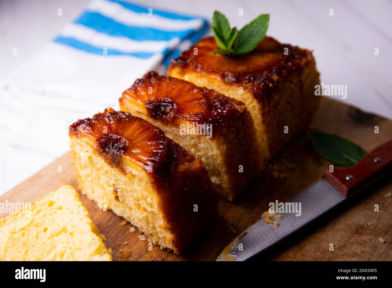 Inverted Pineapple sponge cake Stock Photo - Alamy