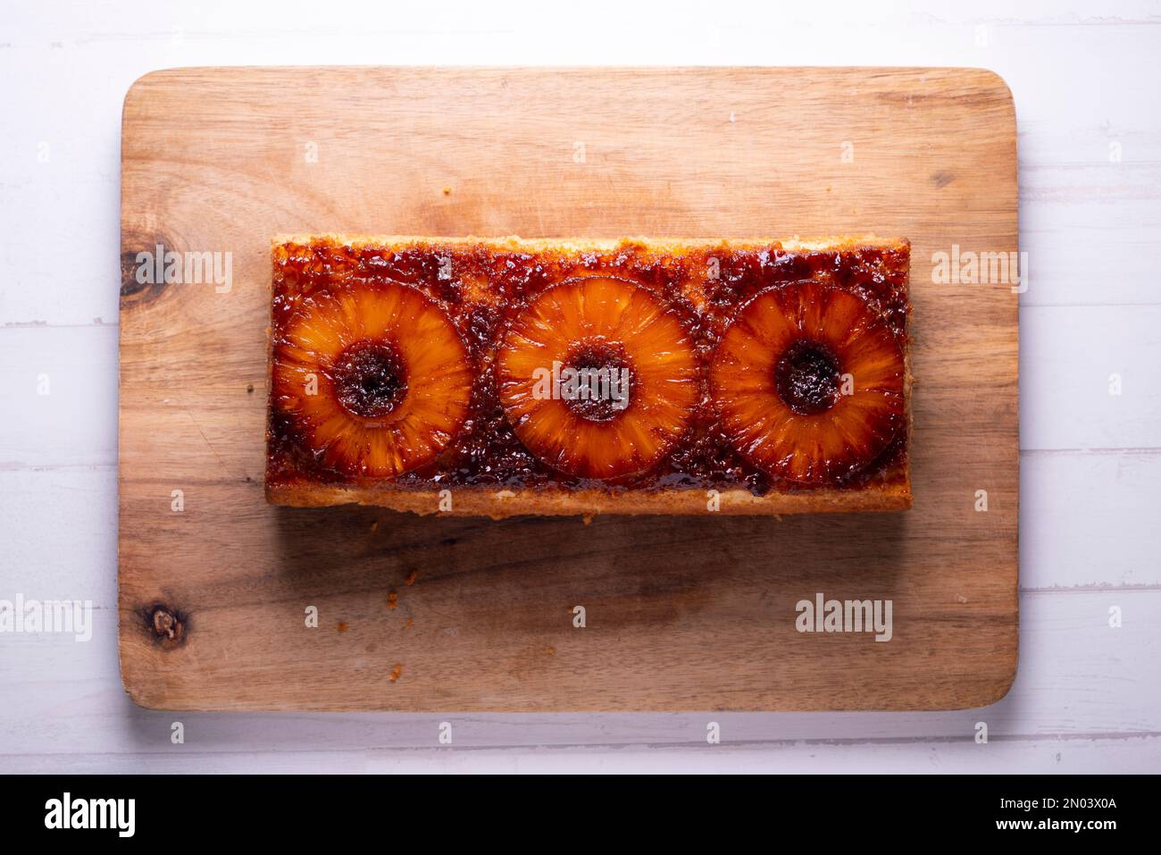 Inverted Pineapple sponge cake Stock Photo - Alamy