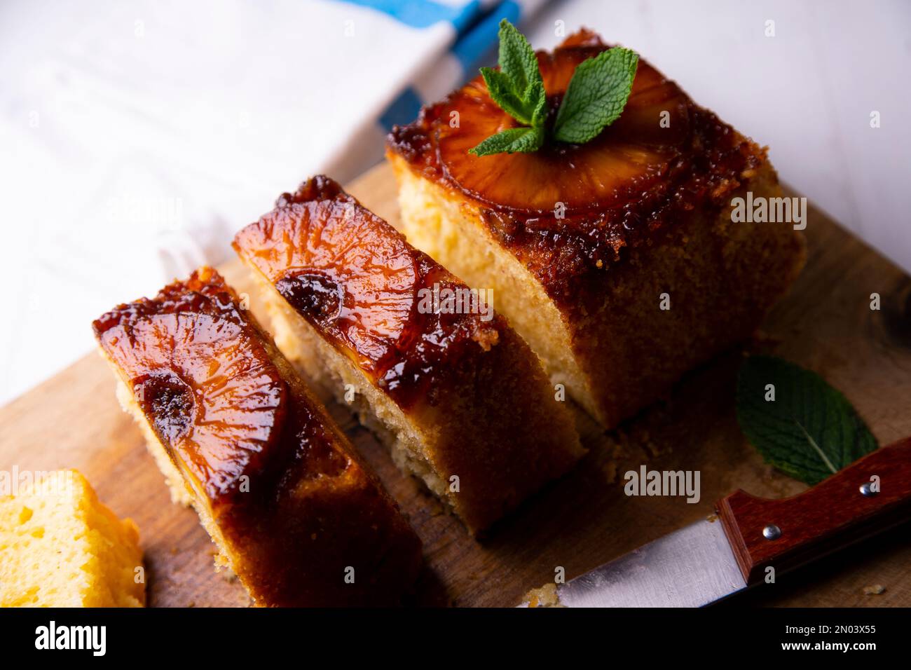 Inverted Pineapple sponge cake Stock Photo - Alamy