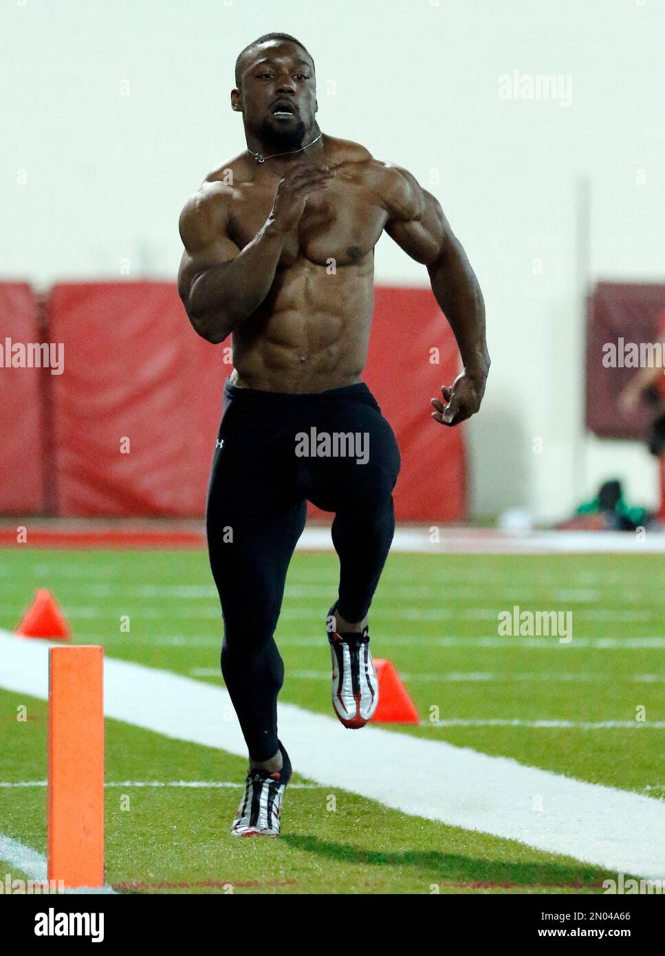 Roy Finch runs the 40-yard dash during Oklahoma's NFL Football Pro Day ...