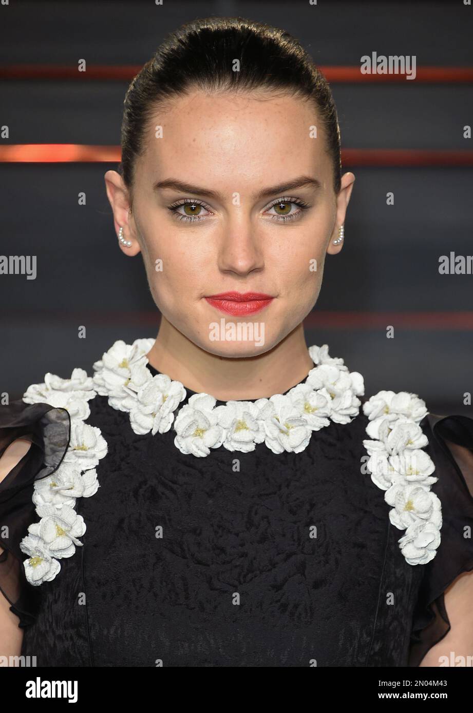 Daisy Ridley attends the Vanity Fair Fair Oscar Party at the Wallis ...