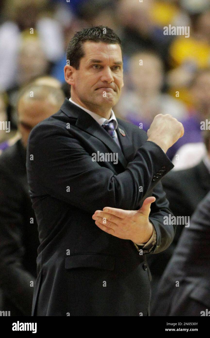 Northern Iowa head coach Ben Jacobson looks for a foul call during the ...