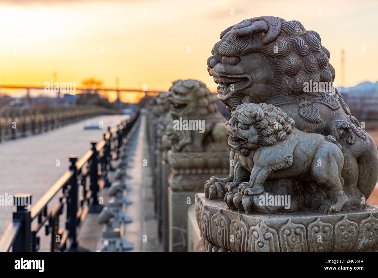 Marco polo bridge in beijing hi-res stock photography and images - Alamy