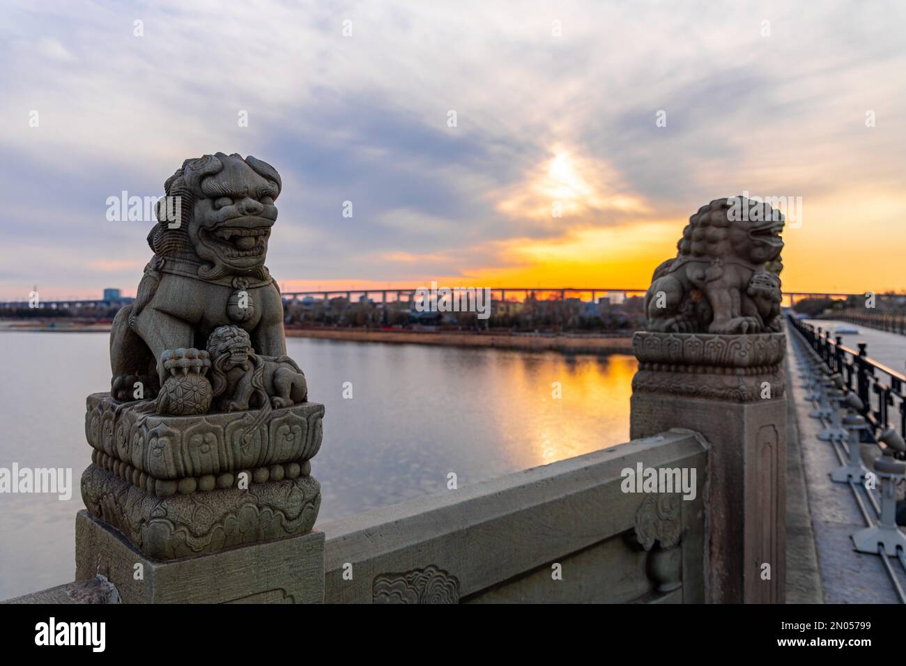 Marco polo bridge in beijing hi-res stock photography and images - Alamy