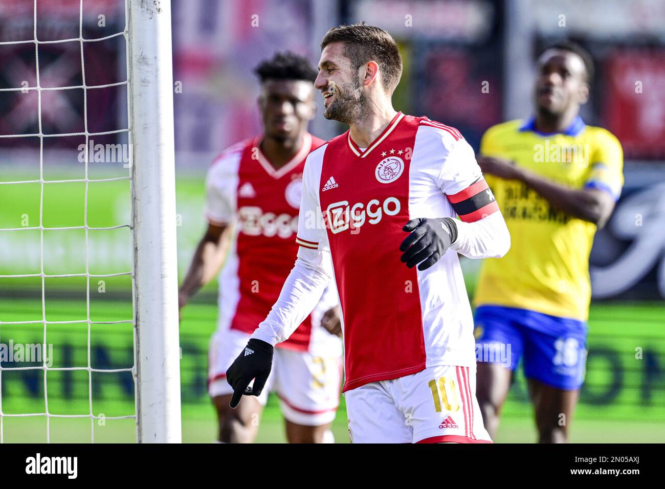 Ajax goal tadic hi-res stock photography and images - Alamy