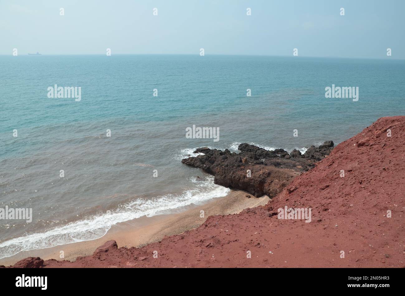 Iran coastline hi-res stock photography and images - Alamy