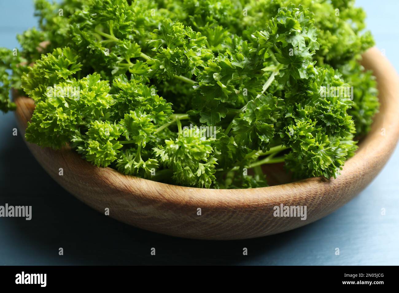 Curly parsley plate hi-res stock photography and images - Alamy