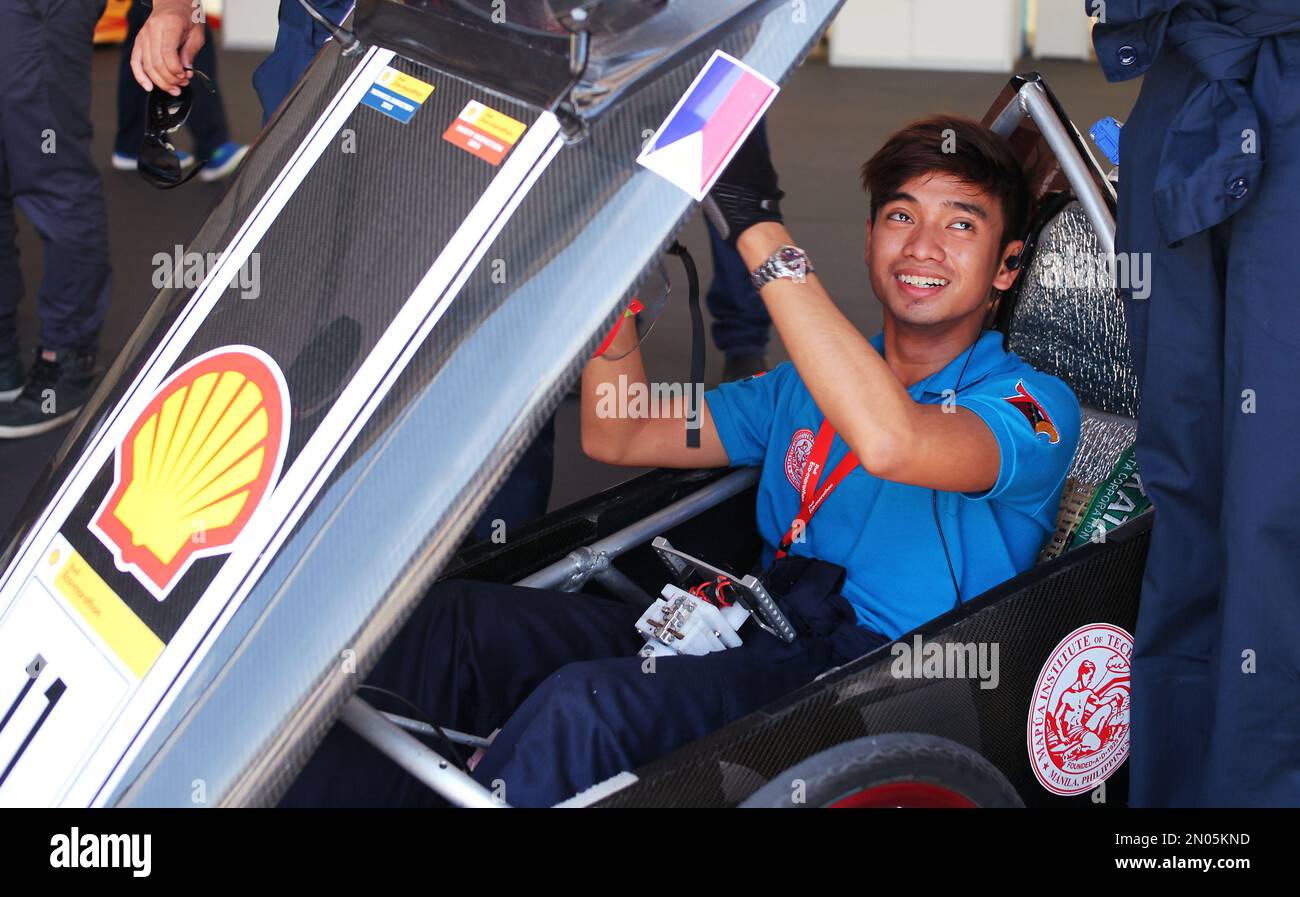 IMAGE DISTRIBUTED FOR SHELL- The Aguila III, #11, a gasoline prototype ...