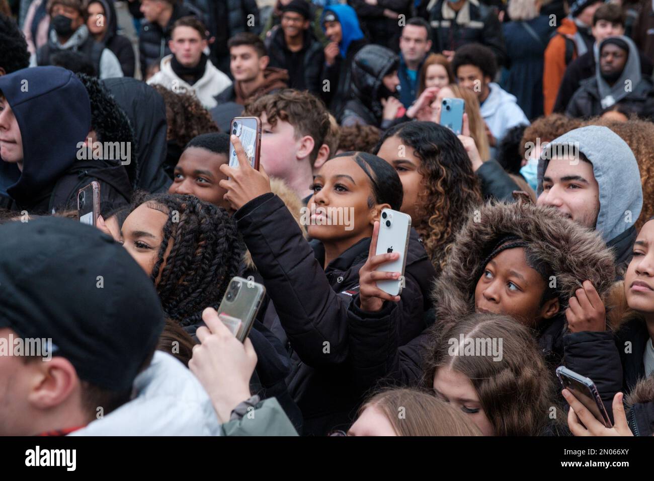 UK Rapper, Digga D film music video in Piccadilly Square. Ehimetalor ...