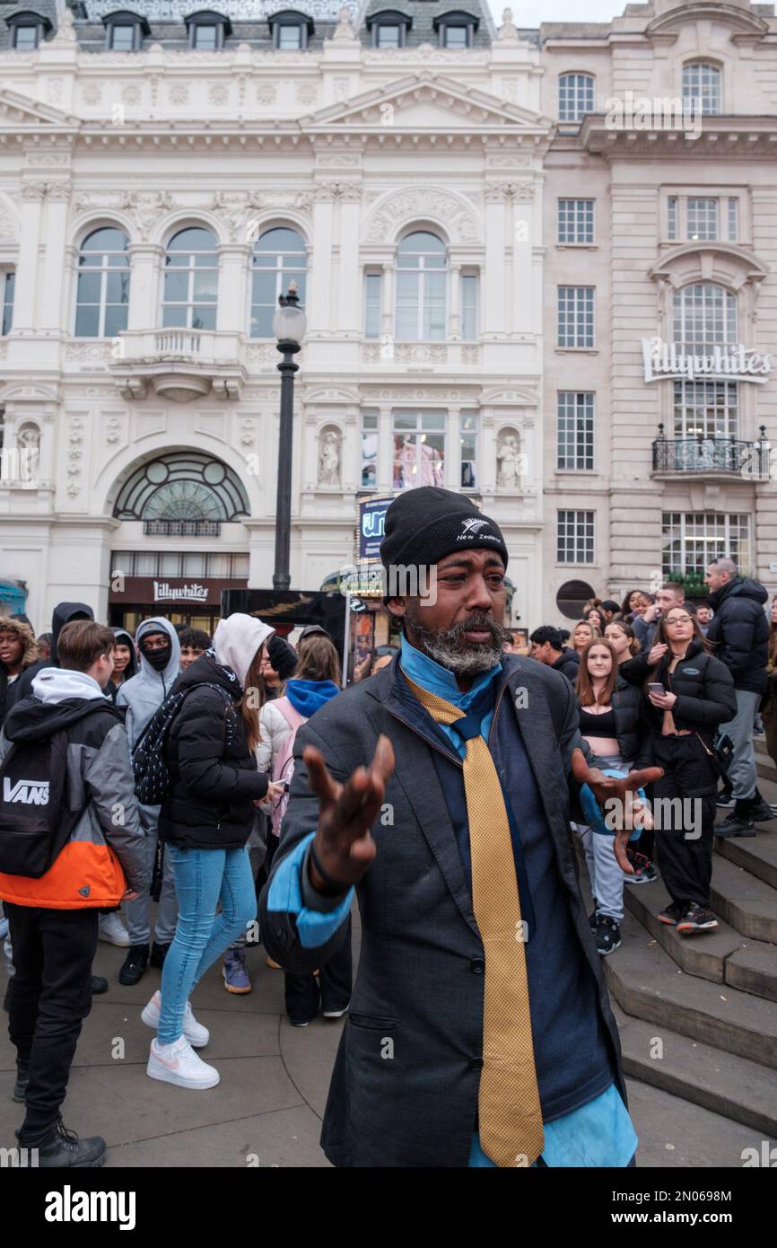 UK Rapper, Digga D film music video in Piccadilly Square. Ehimetalor ...