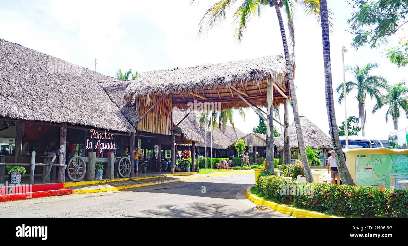 Roads and rest areas in the Republic of Cuba, Caribbean Stock Photo - Alamy