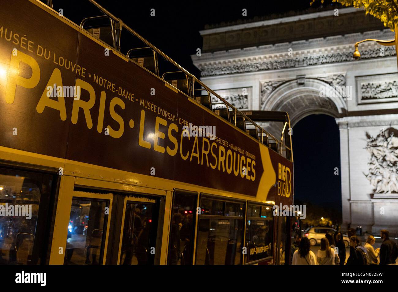 Paris, France - October 26, 2022: Arc de Triomphe and Paris tour bus ...