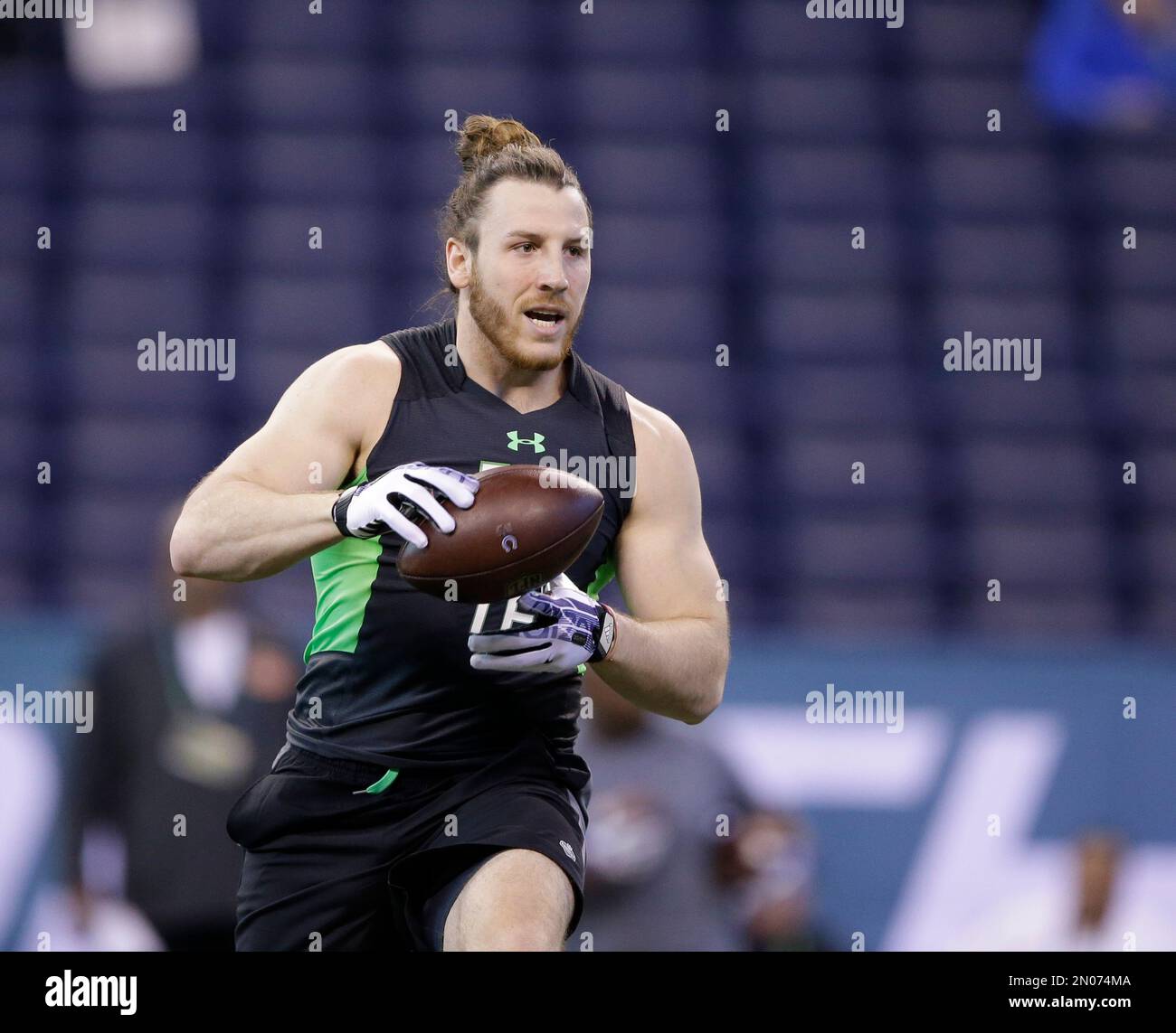 Utsa tight end David Morgan runs a drill at the NFL football scouting ...