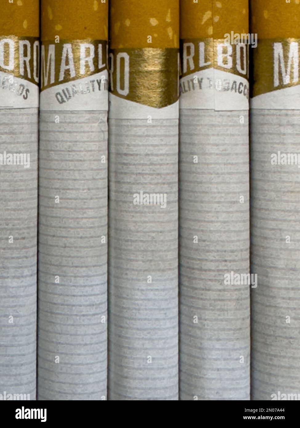 a close-up macro shot of Marlboro cigarettes Stock Photo - Alamy a close-up macro shot of Marlboro cigarettes Stock Photo - Alamy