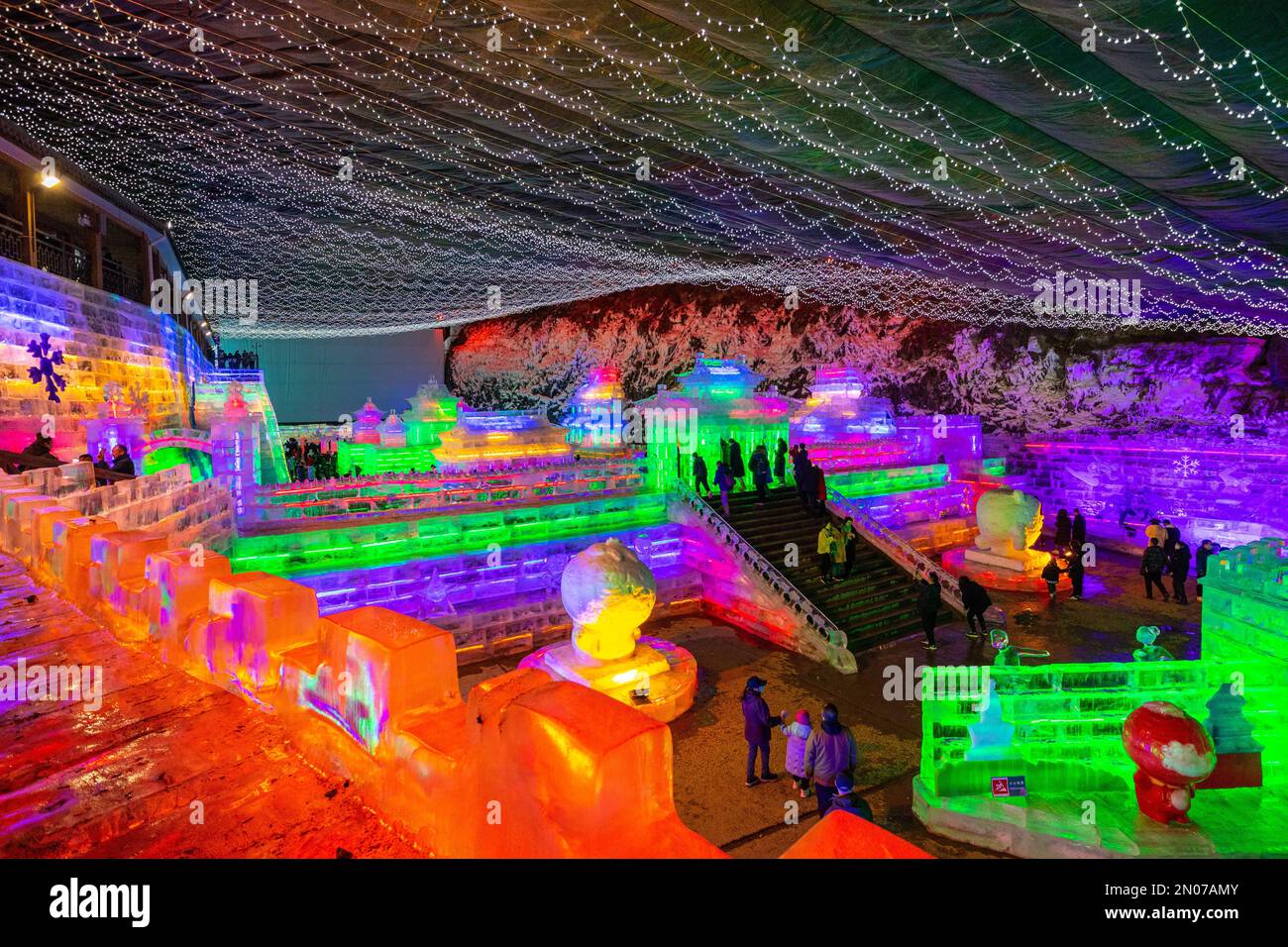 The longqingxia hi-res stock photography and images - Alamy