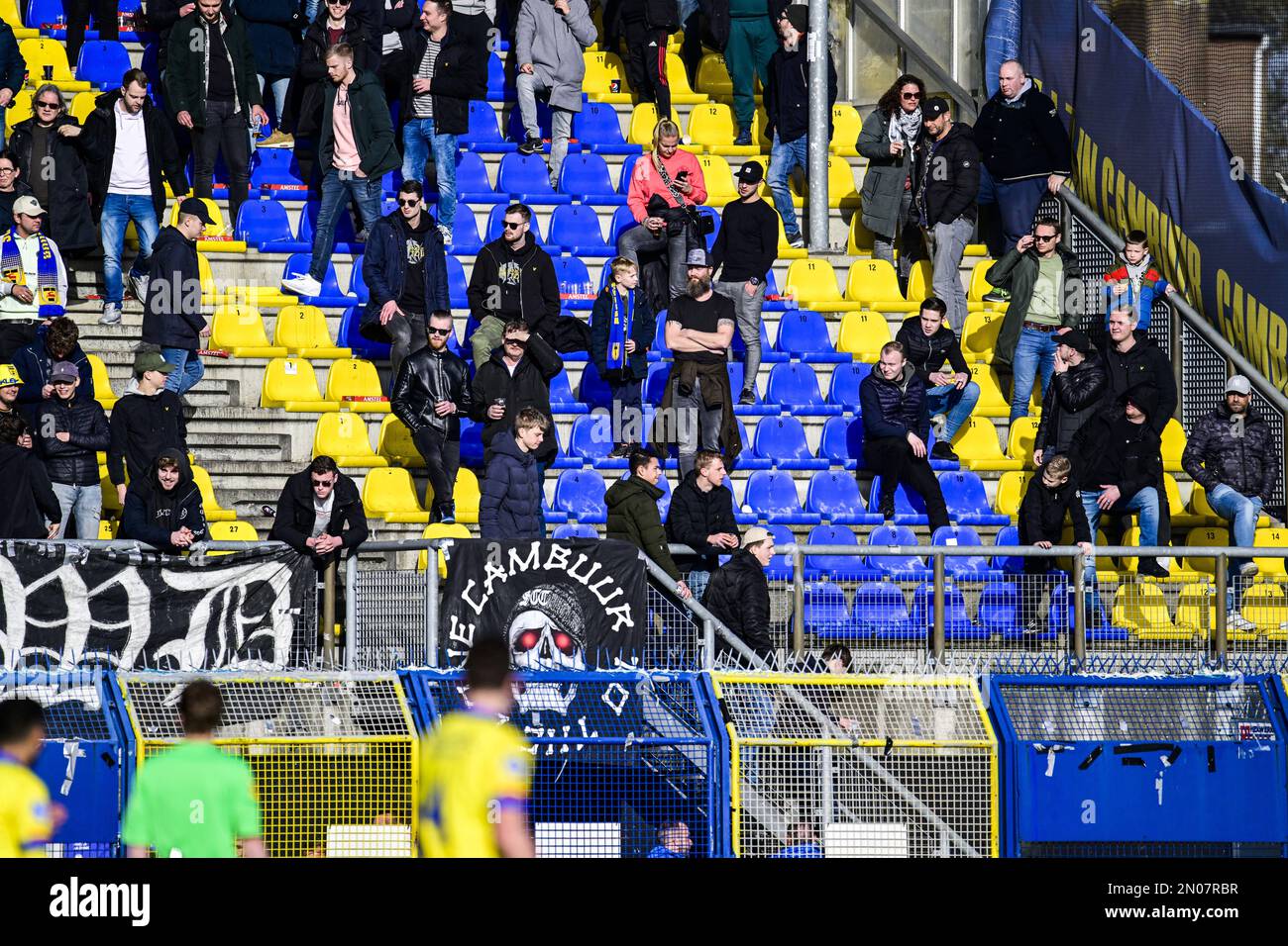 Football fans angry premier hi-res stock photography and images - Alamy