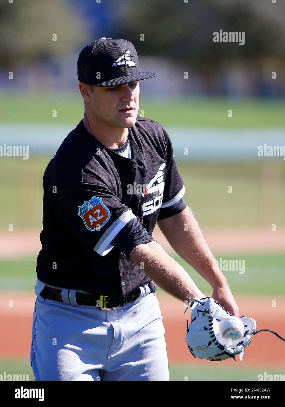 Chicago White Sox's Dan Jennings catches the baseball during a spring ...