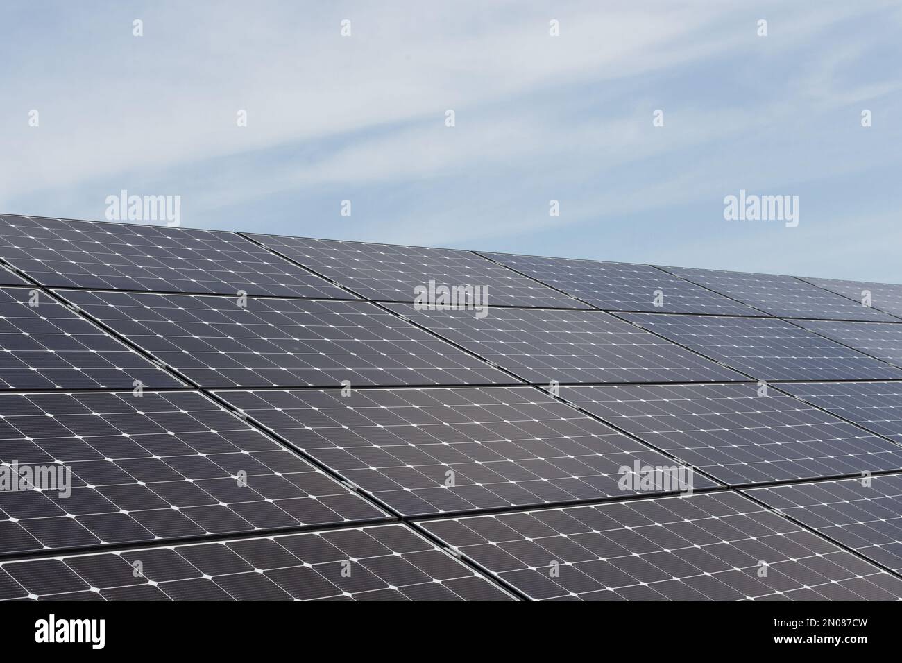 Dark solar panels hi-res stock photography and images - Alamy