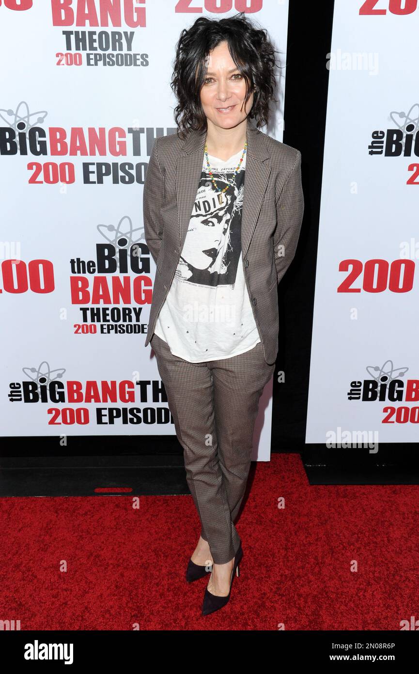 Actress Sara Gilbert attends the 200th Episode Celebration of "The Big ...
