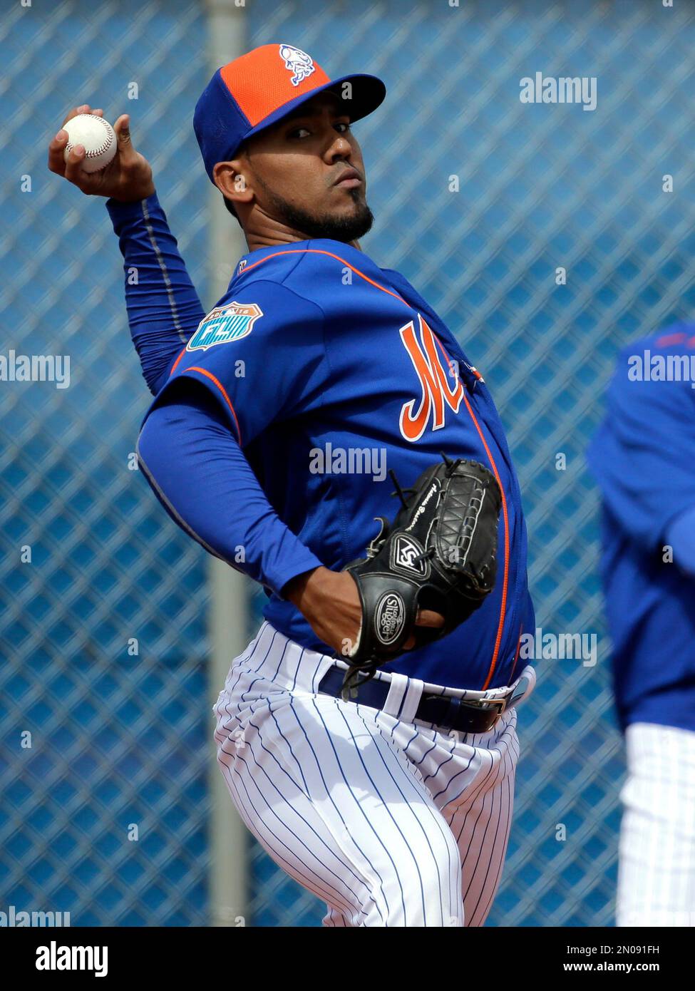 New York Mets pitcher Antonio Bastardo throws a bullpen session during ...