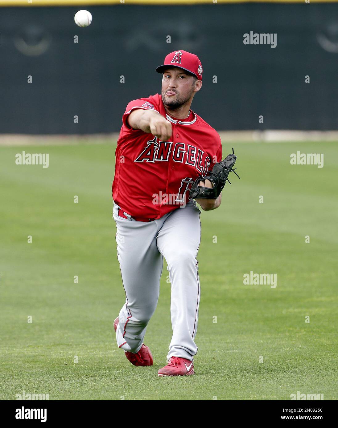 Los Angeles Angels' Huston Street throws during spring training ...