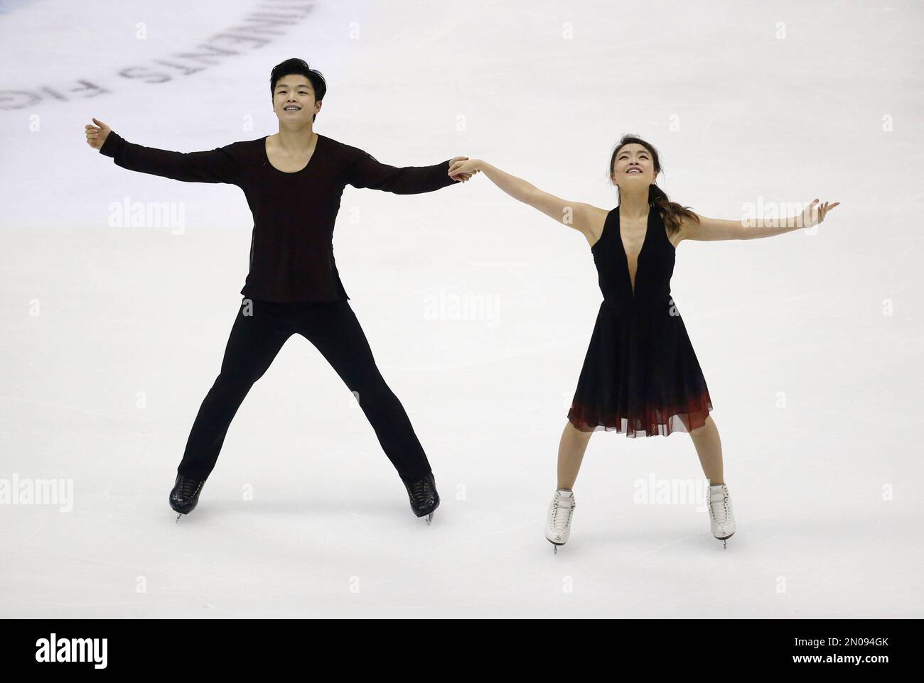 Maia Shibutani and Alex Shibutani from the United States perform during ...