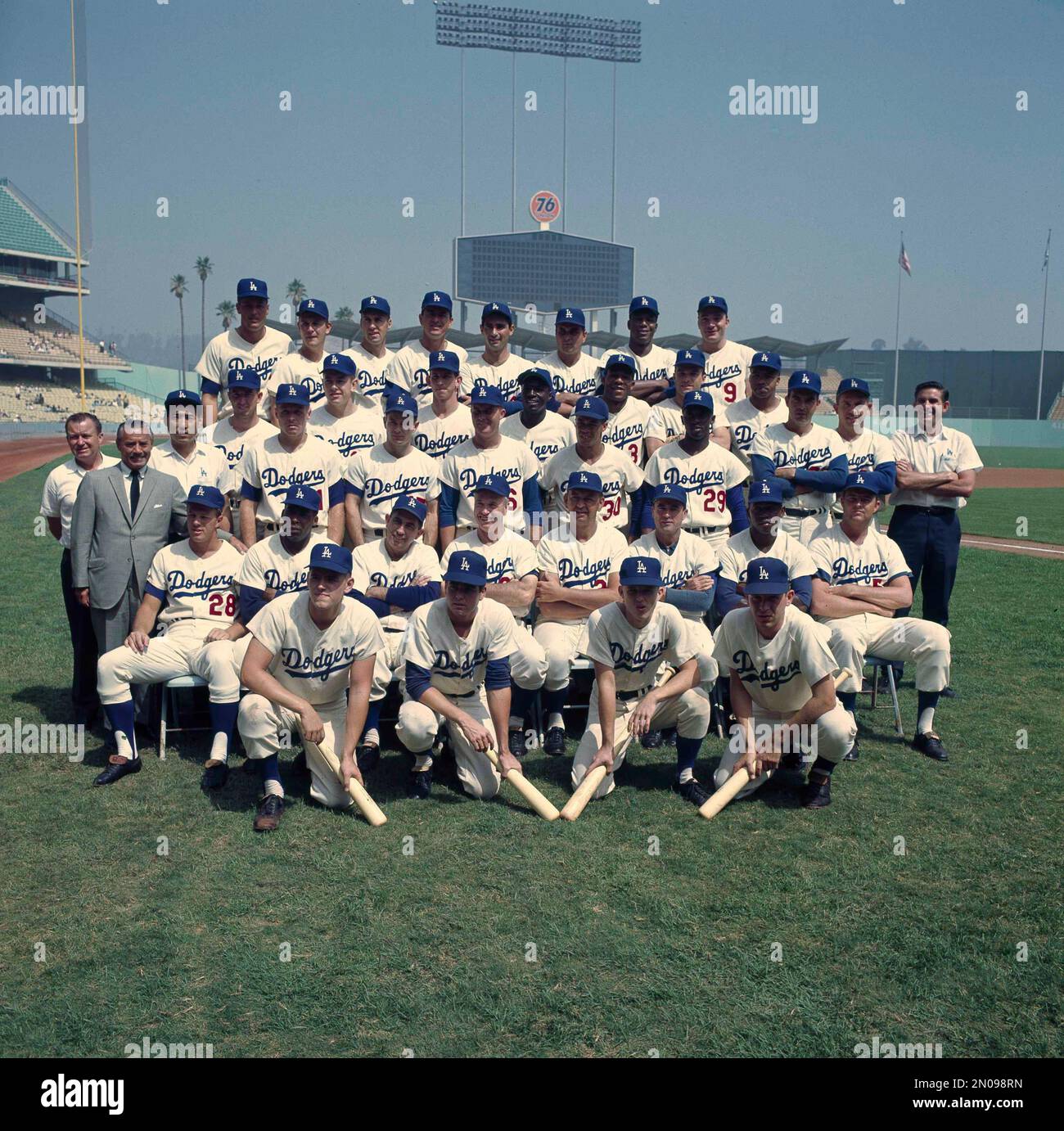 The Los Angeles Dodgers pose for a team photo in Los Angeles, 1966. (AP ...