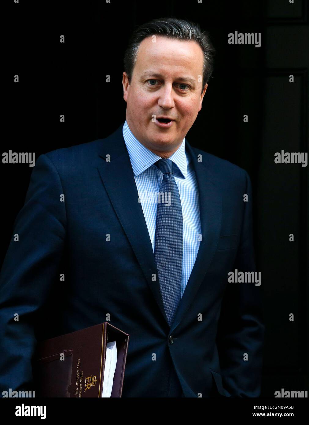 Britain's Prime Minister, David Cameron, leaves 10 Downing Street in ...