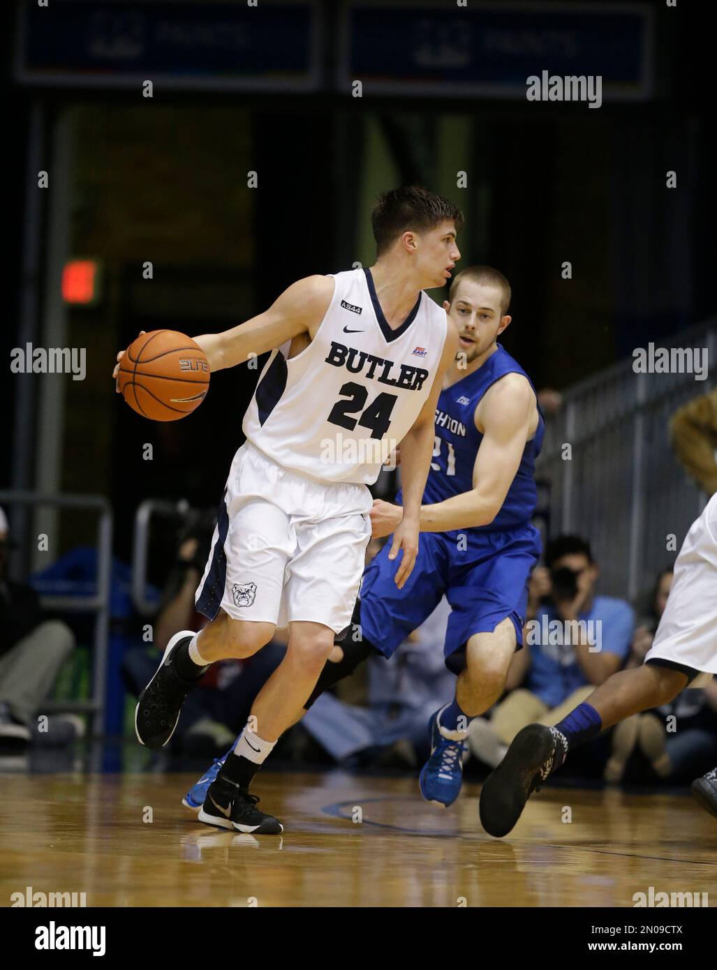 Butler's Kellen Dunham (24) is defended by Creighton's Isaiah Zierden ...