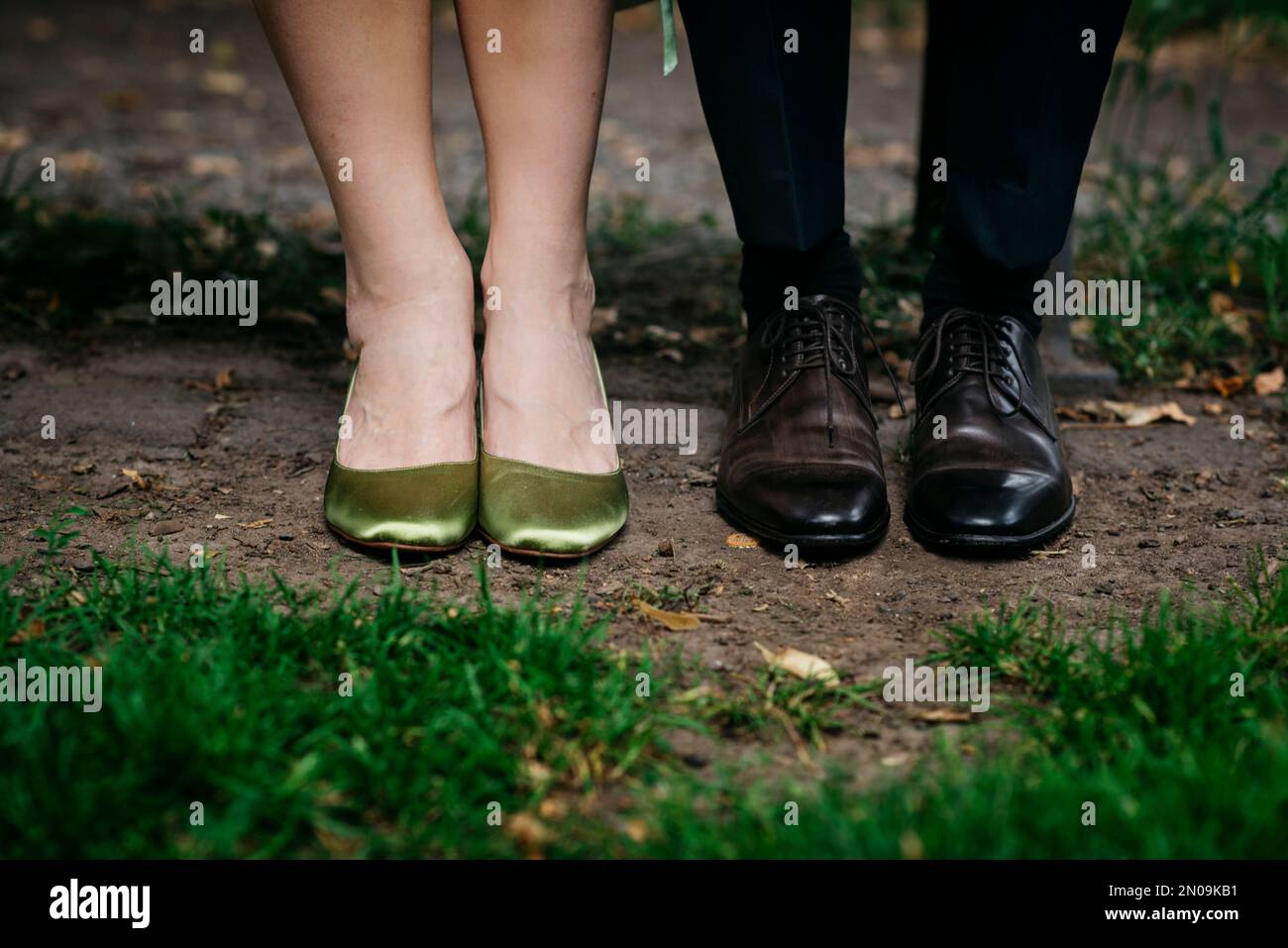 Side ground hi-res stock photography and images - Alamy