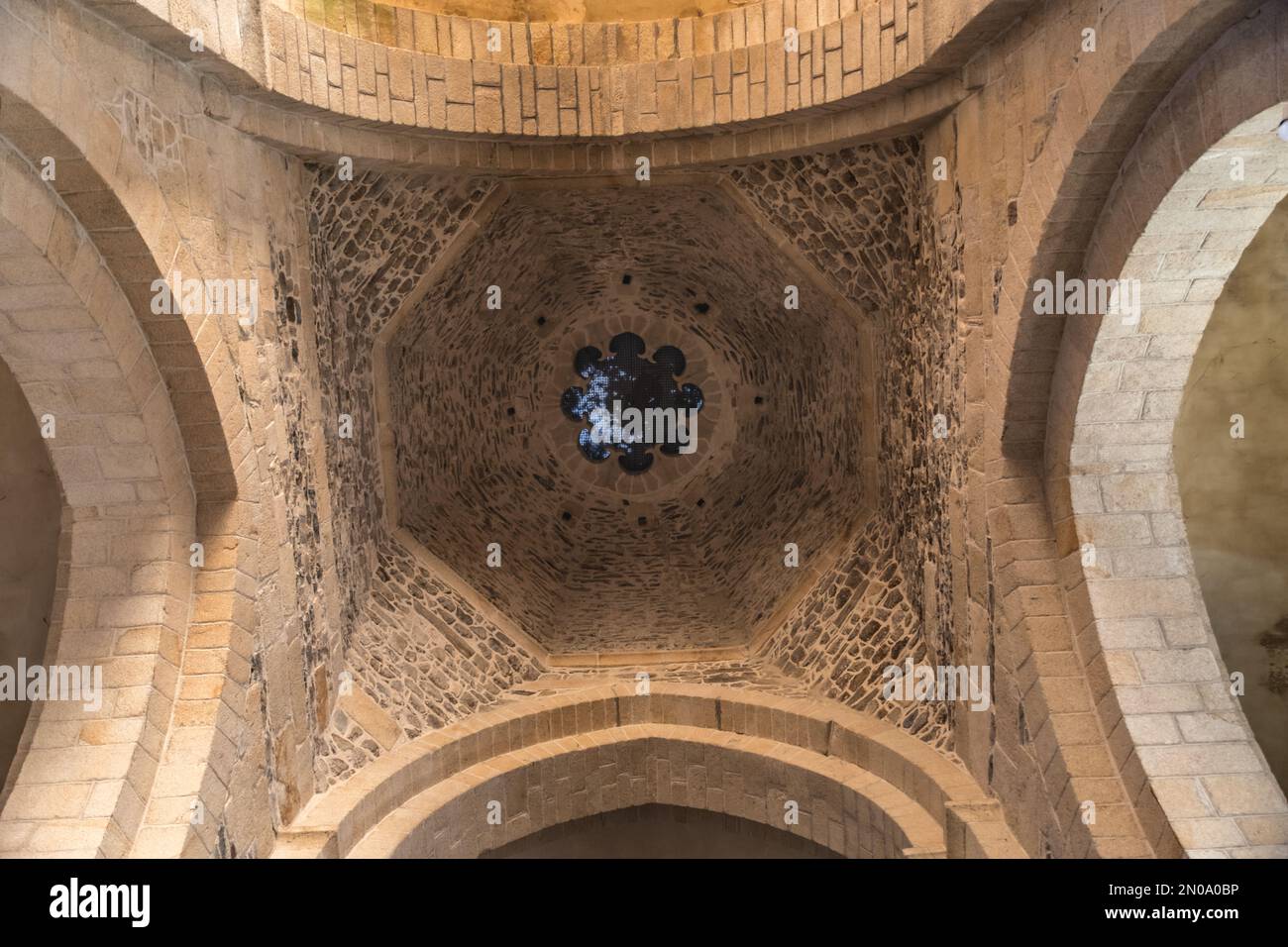 Voûté hi-res stock photography and images - Alamy