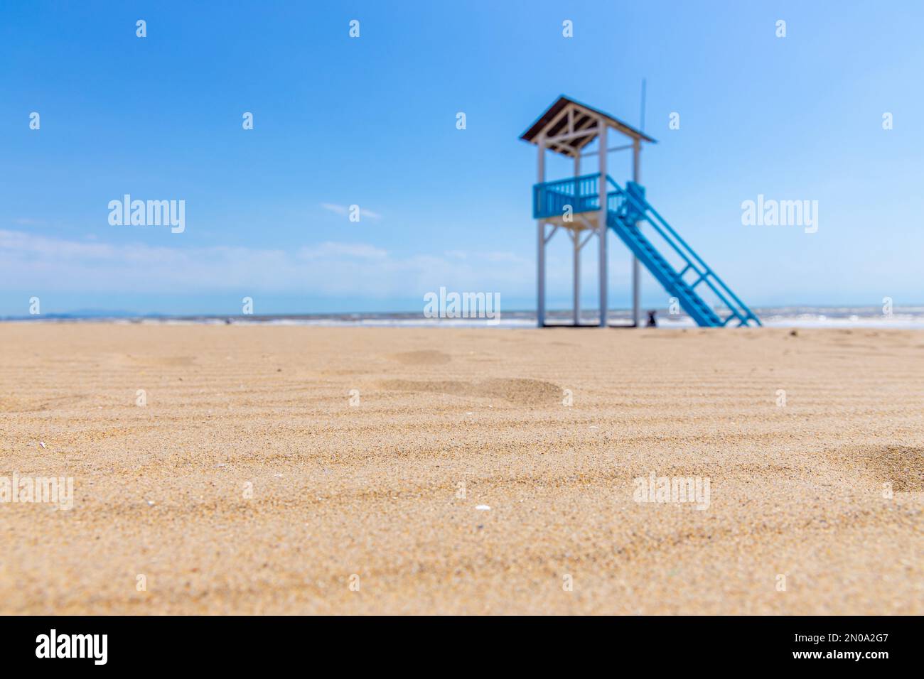 Beidaihe beach watchtowers Stock Photo - Alamy