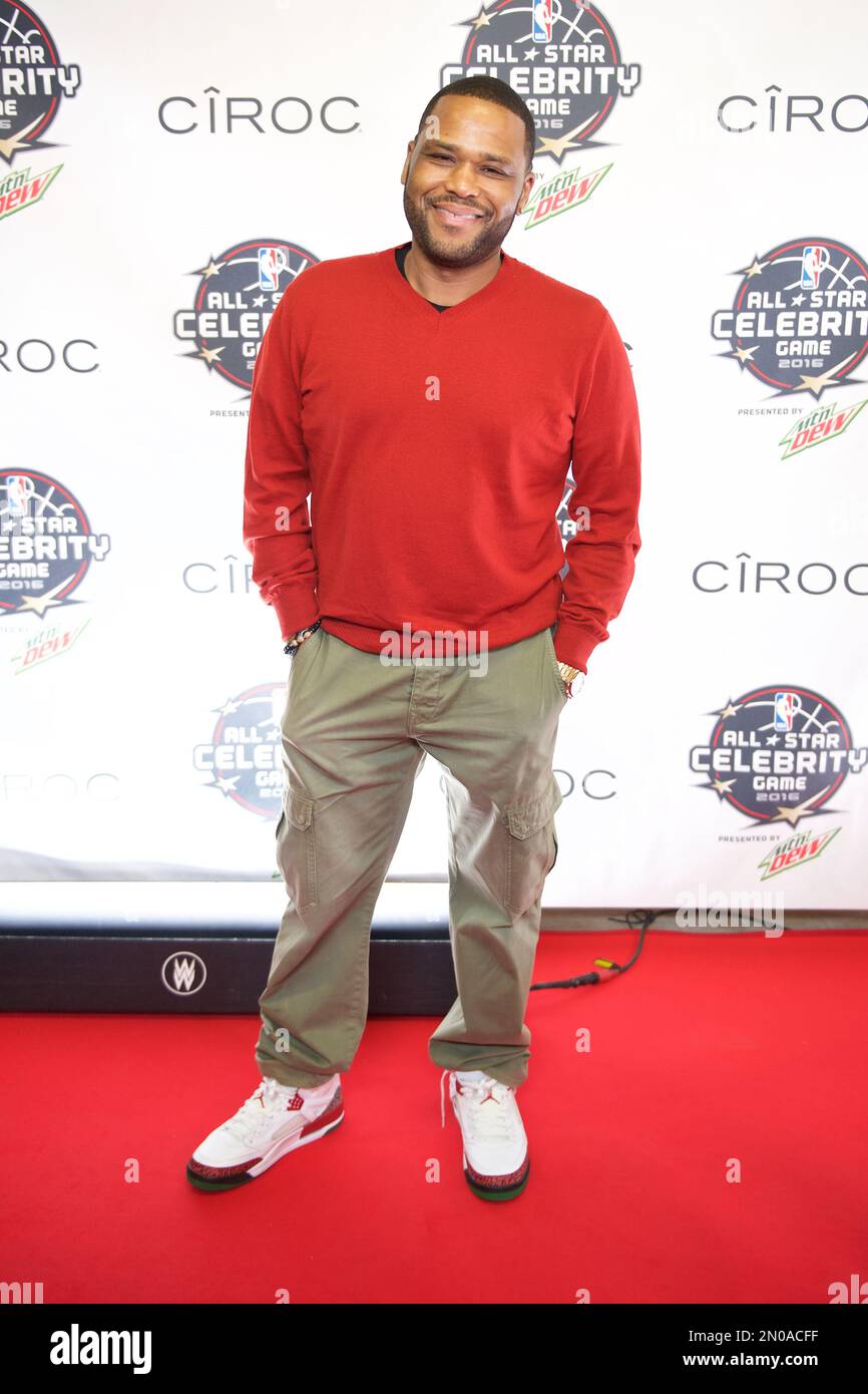 Anthony Anderson seen on the red carpet at the NBA All-Star Celebrity ...