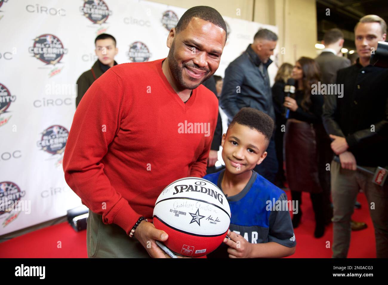 Anthony Anderson left, and Demarjay Smith at the NBA All-Star Celebrity ...